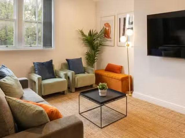 Just in! 5 BR Princes Road