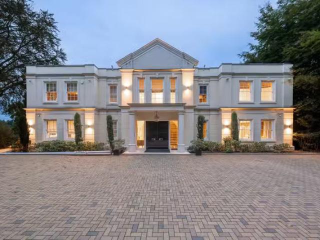 Charming 6 BA 6 bedroom house for rent in Treetops, St. George.