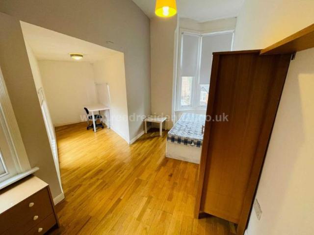 For Rent 6 Bedroom Apartment Lenton East Midlands DS98286269
