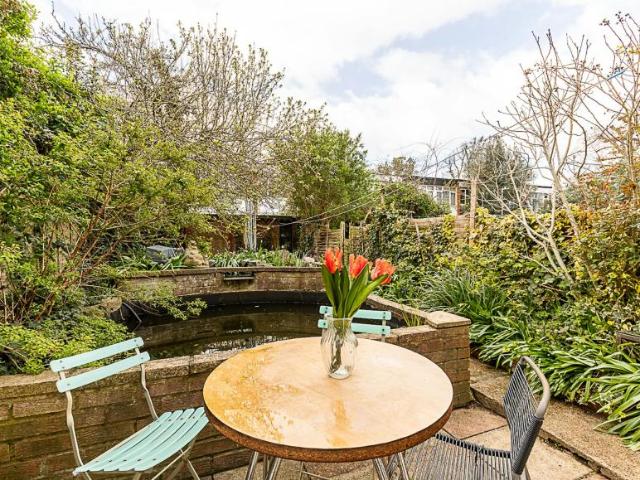 For Rent 6 Bedroom Apartment London London DS100943620