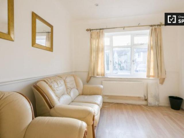 For Rent 6 Bedroom Apartment London London DS101851134