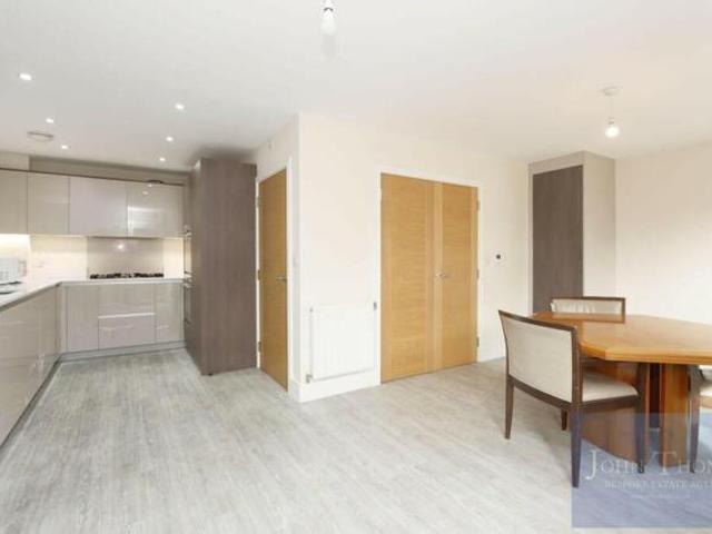 For Rent 6 Bedroom House Chigwell Essex DLS99891311