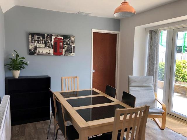 For Rent 6 Bedroom House Beeston East Midlands DLS98286353