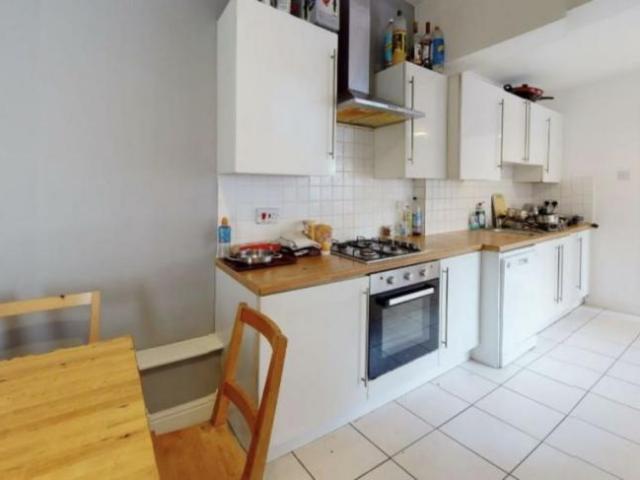 For Rent 6 Bedroom House Dunkirk East Midlands DLS98286033