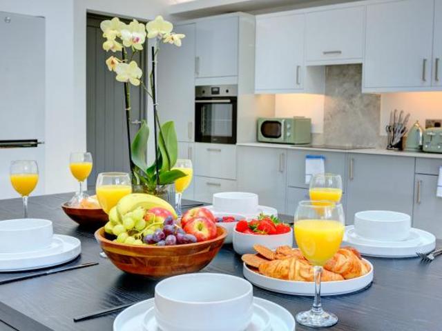 For Rent 6 Bedroom House London London DS65798274