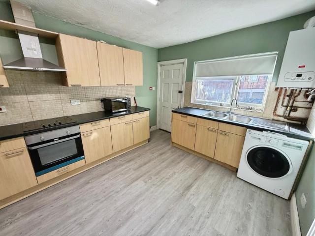 For Rent 6 Bedroom House Lenton East Midlands DLS98286013