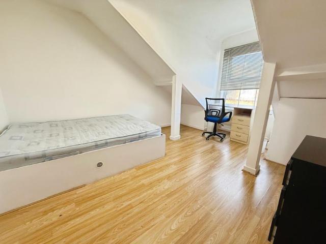 For Rent 6 Bedroom House Lenton East Midlands DS98286192