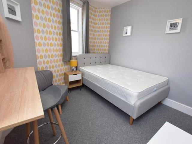 For Rent 6 Bedroom House Northampton Northamptonshire DLS100628933