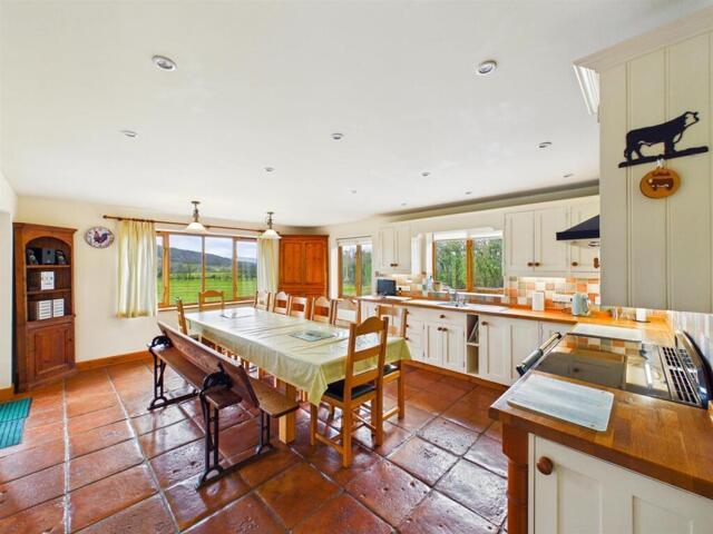 For Rent 6 Bedroom House Newtown Cambridgeshire DS100051371