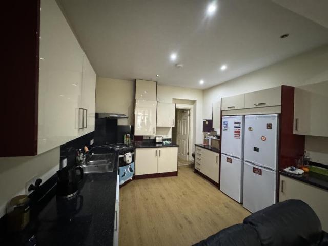 For Rent 6 Bedroom House Selly Oak West Midlands DLS98286439
