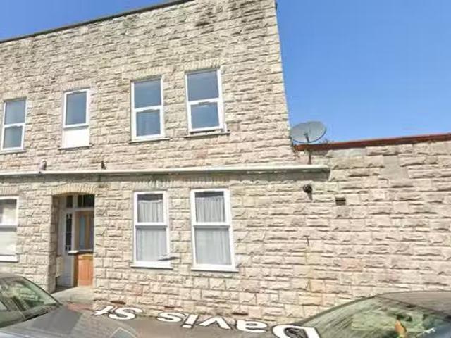Deal! 6 bedroom house share for rent in Davis Street, Bristol.