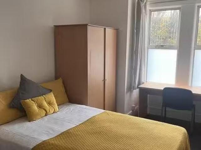 Rental! 6 bedroom house share for rent in Station Road West, CT2