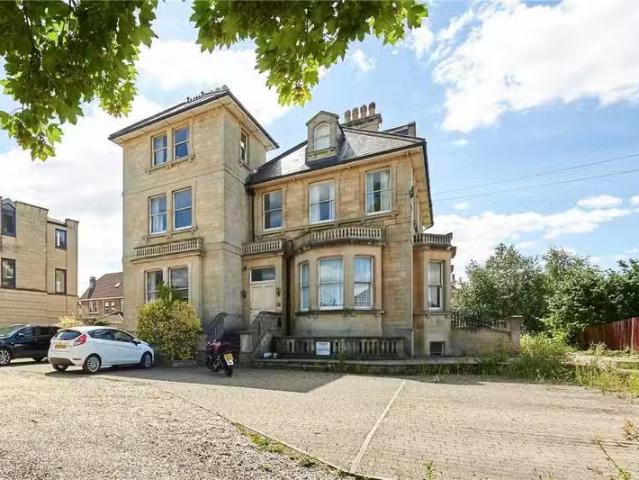 For Rent! 6 bedroom house share for rent in Wells Road, Bath.