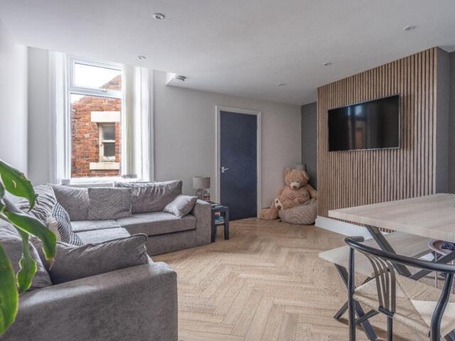 For Rent 6 Bedroom Shared Living/roommate Newcastle Tyne Y Wear DS101827013
