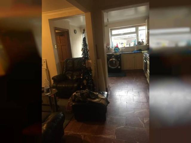 For Rent 6 Bedroom Shared Living/roommate London London DLS101816845