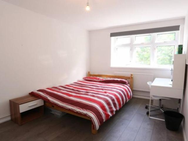 For Rent 6 Bedroom Shared Living/roommate London London DLS101850402