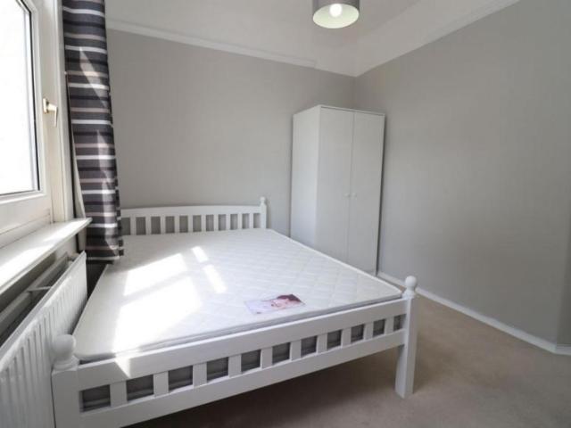 For Rent 6 Bedroom Shared Living/roommate London London DLS90559433