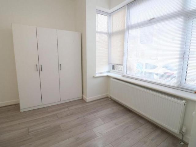 For Rent 6 Bedroom Shared Living/roommate London London DLS90559380