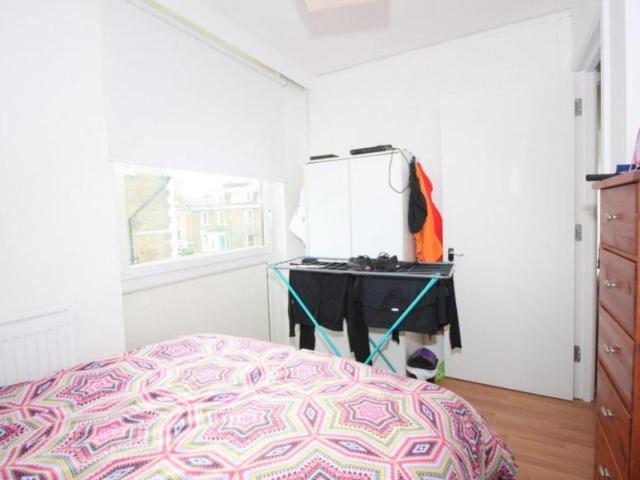 For Rent 6 Bedroom Shared Living/roommate London London DLS90562796