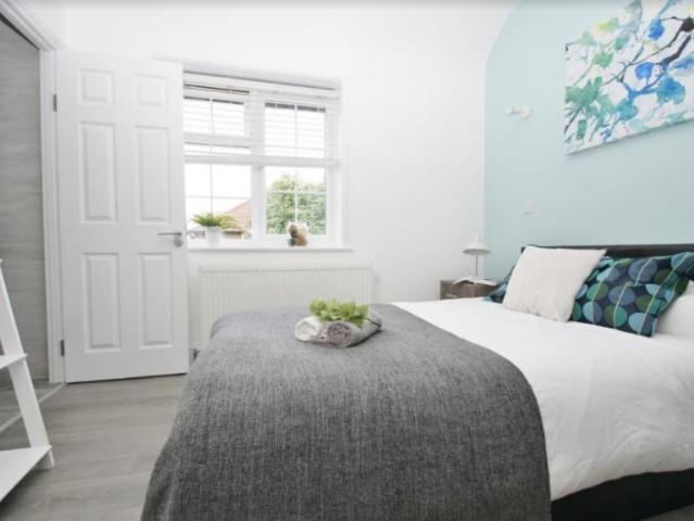 For Rent 6 Bedroom Shared Living/roommate London London DLS90562266