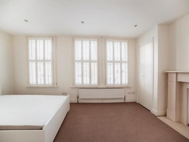 For Rent 6 Bedroom Shared Living/roommate London London DLS90563497