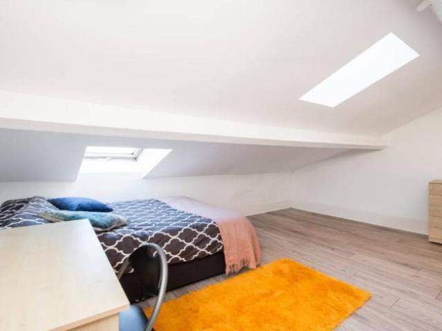 For Rent 6 Bedroom Shared Living/roommate London London DLS95878273