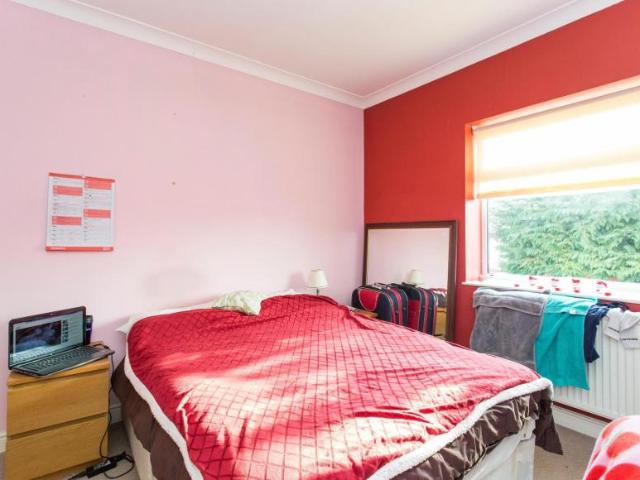 For Rent 6 Bedroom Shared Living/roommate London London DS90559635