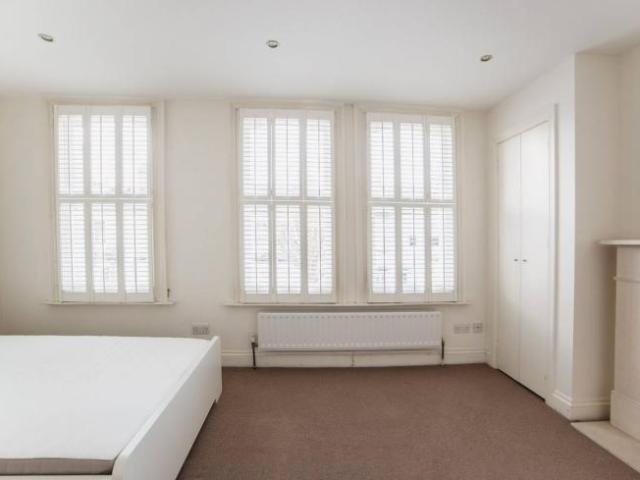 For Rent 6 Bedroom Shared Living/roommate London London DS100676752