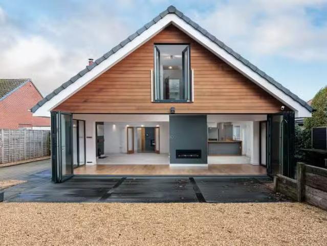 Charming 77 Station Road, Delamere, CW8, 5 bedroom, House