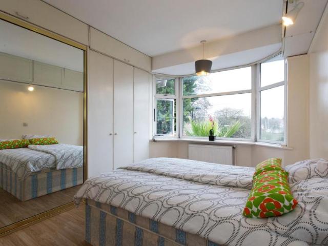 For Rent 7 Bedroom Shared Living/roommate London London DLS90562685