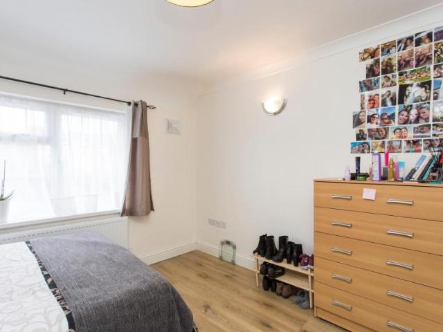 For Rent 8 Bedroom Shared Living/roommate London London DS90562426