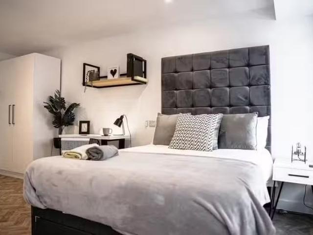 For Rent! 1 BA Studio apartment for rent in Bridge Street West.
