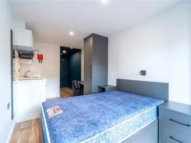 For Rent! 1 BA Studio apartment for rent in Twyning Road, Stir.