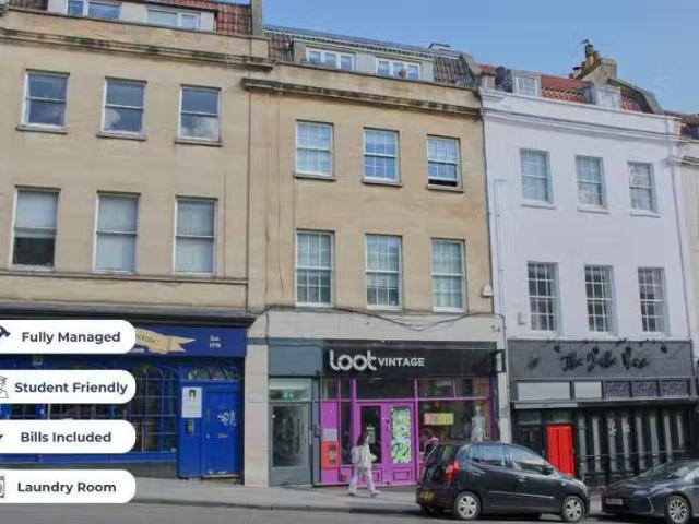 For Rent! 1 BA Studio flat for rent in College Green, Bristol.