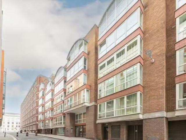 Just in! 1 BA Studio flat for rent in Hosier Lane, City of Lon.