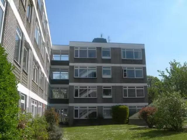 Charming 1 BA Studio flat for rent in St. Mark's Hill, Surbito.