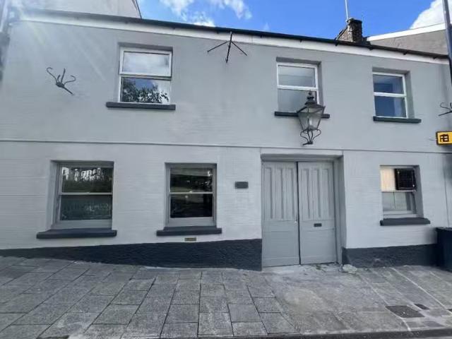 Cheap 1 BA Studio flat for rent in West Street, Okehampton, EX20
