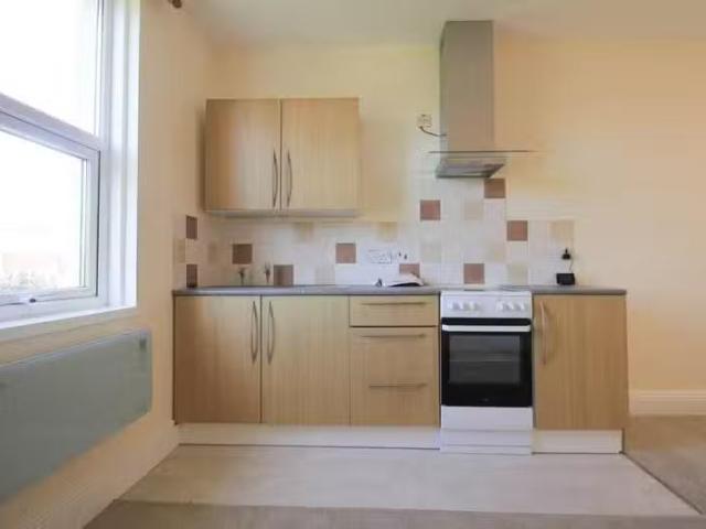 For Rent! 1 BA Semi detached house for rent in Newly Decorated.