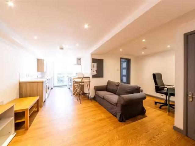 Cozy 1 BA 1 bedroom apartment for rent in Cork Place, BA1