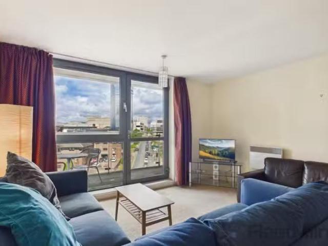 Just in! 1 BA 1 bedroom apartment for rent in Centenary Plaza.