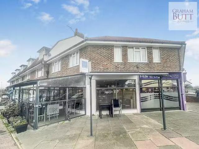 For Rent! 1 BA 1 bedroom apartment for rent in Aldsworth Avenu.