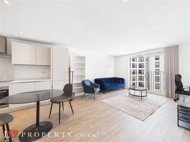 Just in! 1 BA 1 bedroom apartment for rent in Green Street, Bi.