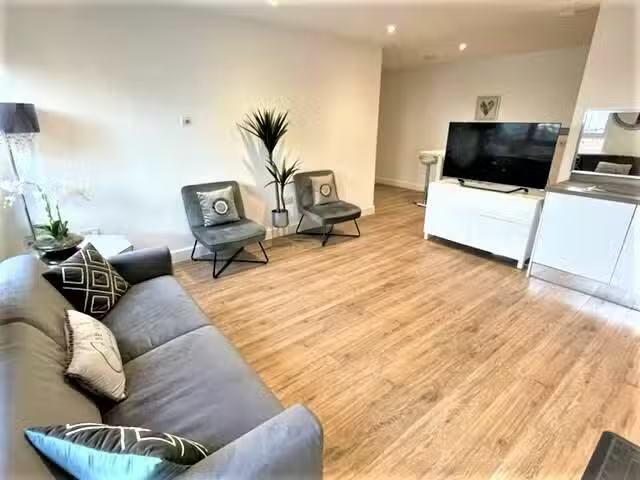 Deal! 1 BA 1 bedroom apartment for rent in High Street, Colche.