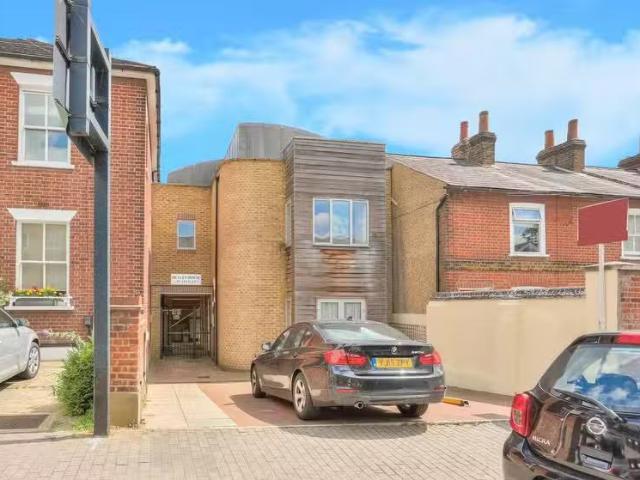 Rental! 1 BA 1 bedroom apartment for rent in Lattimore Road, S.