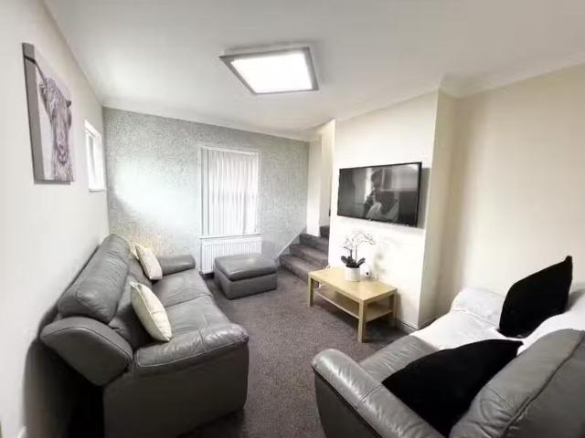 Nice 1 BA 1 bedroom apartment for rent in Students 2026/27 F.