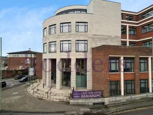 Cozy 1 BA 1 bedroom apartment for rent in Surrey, KT16