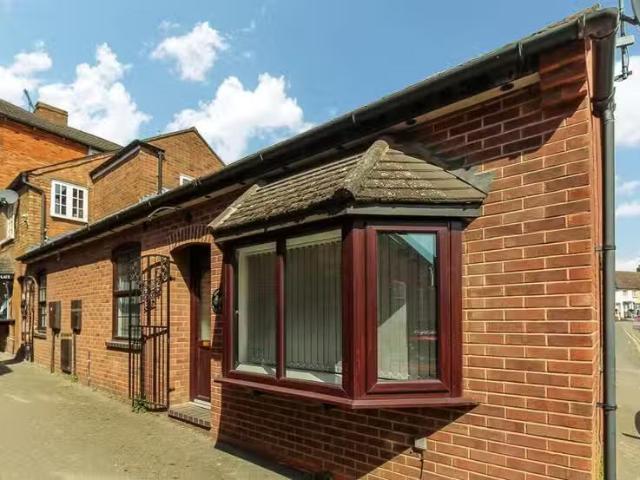 Cheap 1 BA 1 bedroom cottage for rent in Chickabiddy Lane, Sou.