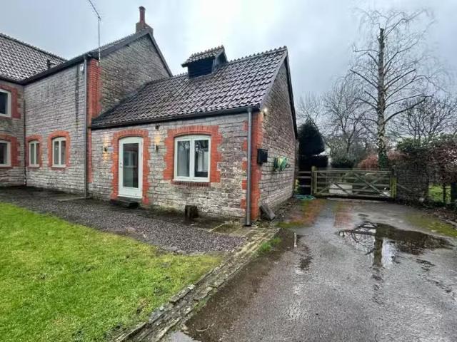 Unique 1 BA 1 bedroom cottage for rent in Churchmoor Barn, Bal.