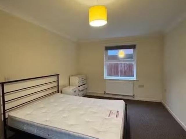 Cheap 1 BA 1 bedroom detached house for rent in House Share in.