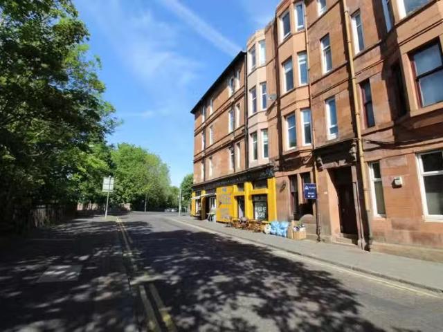 New 1 BA 1 bedroom flat for rent in Old Castle Road, Glasgow.